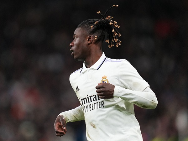 Eduardo Camavinga Main Jadi Bek Kiri saat Real Madrid Hadapi Real ... Eduardo Camavinga Main Jadi Bek Kiri saat Real Madrid Hadapi Real ...