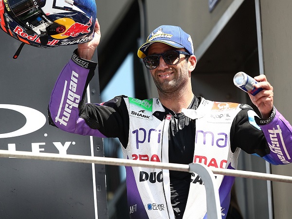 Lucio Cecchinello Ungkap Alasan LCR Honda Rekrut Johann Zarco | Liga ... Lucio Cecchinello Ungkap Alasan LCR Honda Rekrut Johann Zarco | Liga ...