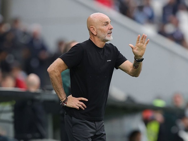 Stefano Pioli Prediksi Laga Ac Milan Vs Lecce Akan Berjalan Ketat